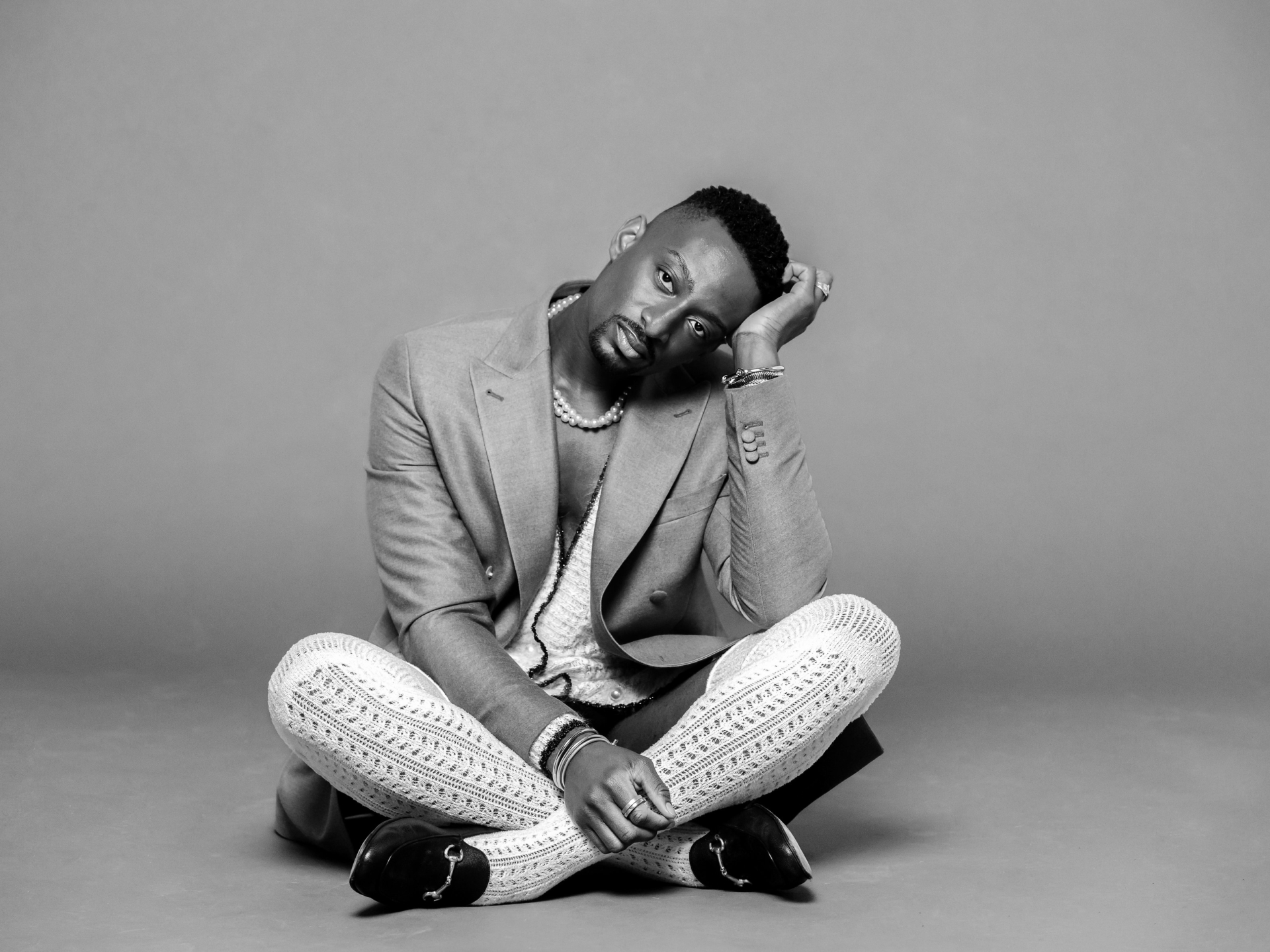 Five Rising Rappers To Watch For In 2025 – EARMILK