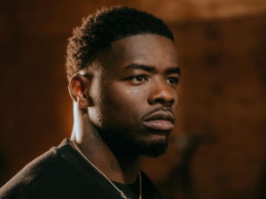 R&B Singer Sailorr Announces Debut Album with “SINCERITY” – EARMILK