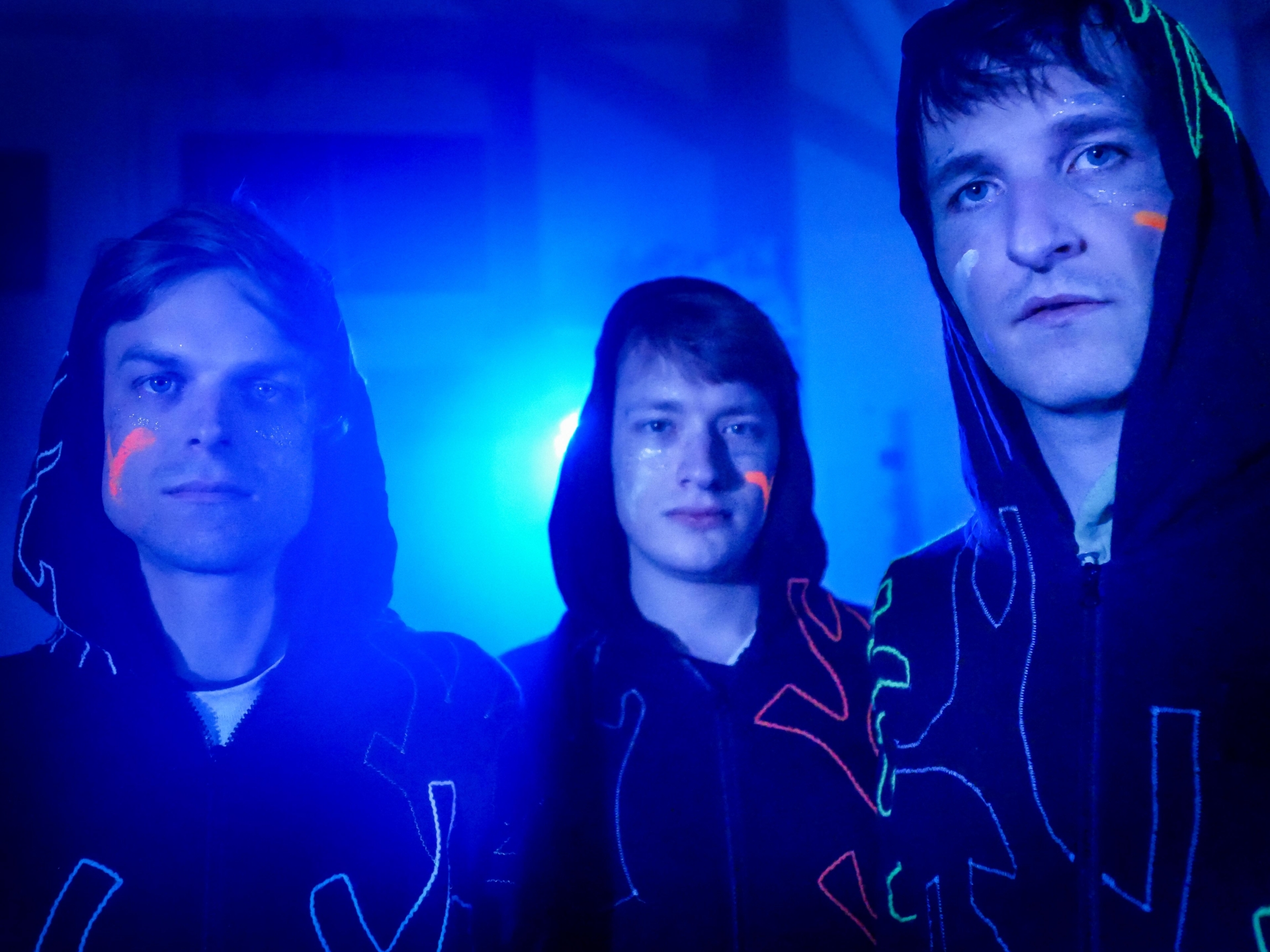 Wyn Starks reveals a deep story in his new single “Who I Am” [Video ...