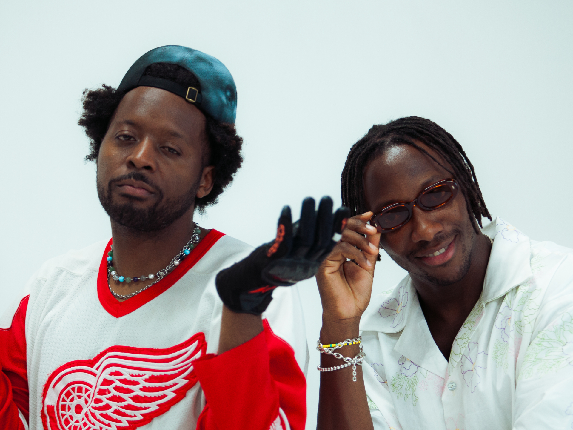 California Singer Danny Lux Returns Home With Leyenda – EARMILK