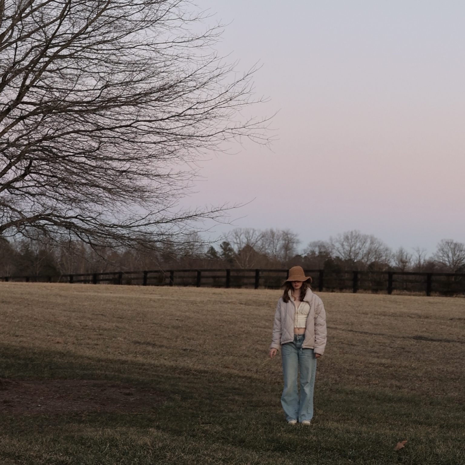 Claire Boyer gets real on “Selfish” – EARMILK