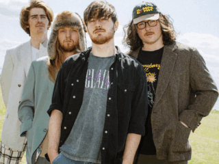 R&B Singer Sailorr Announces Debut Album with “SINCERITY” – EARMILK