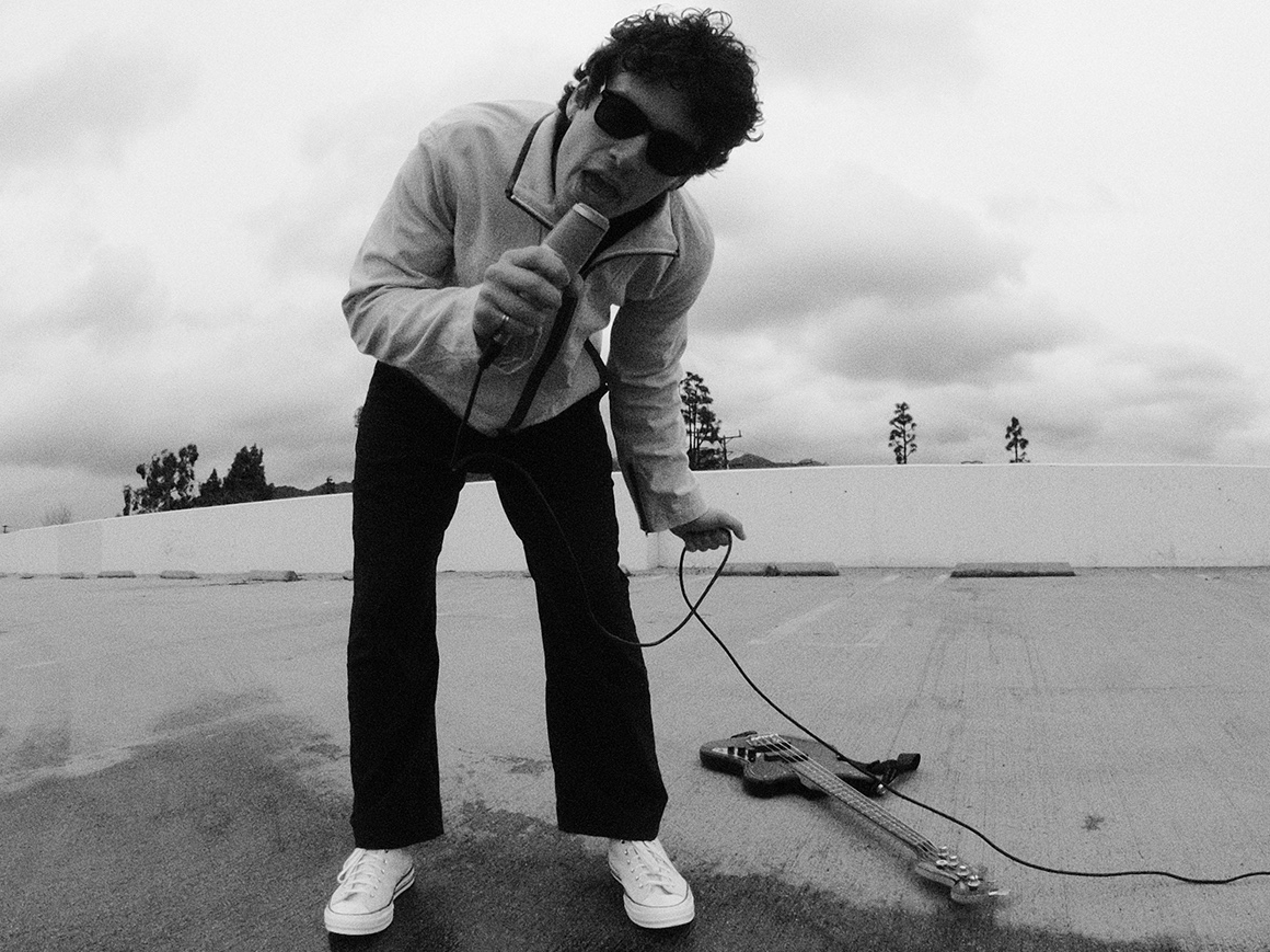 California Singer Danny Lux Returns Home With Leyenda – EARMILK