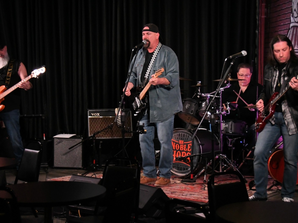 Wyn Starks reveals a deep story in his new single “Who I Am” [Video ...