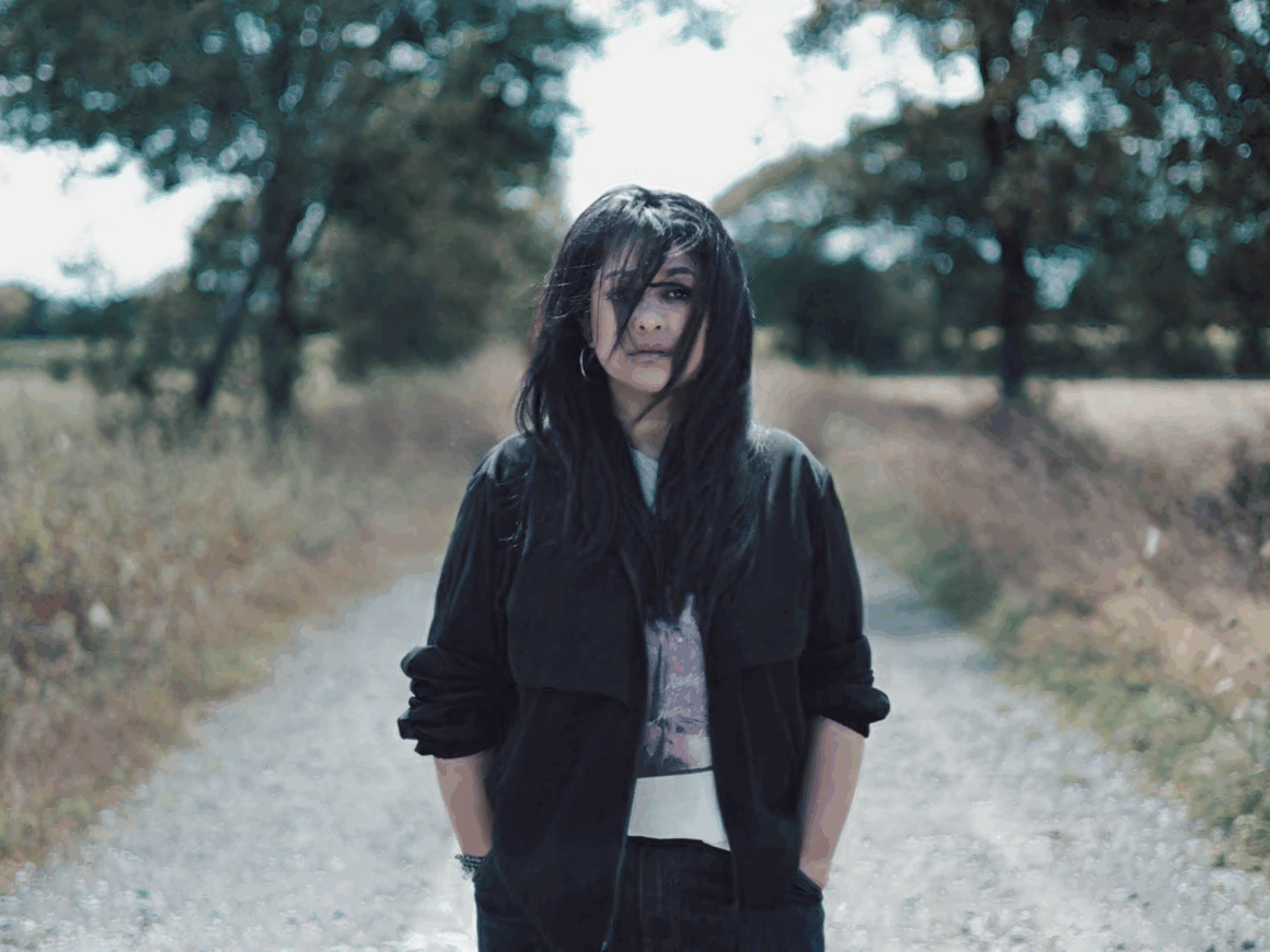 ReBrand Debut of girl group as GIRLSET with new single “Commas” – EARMILK