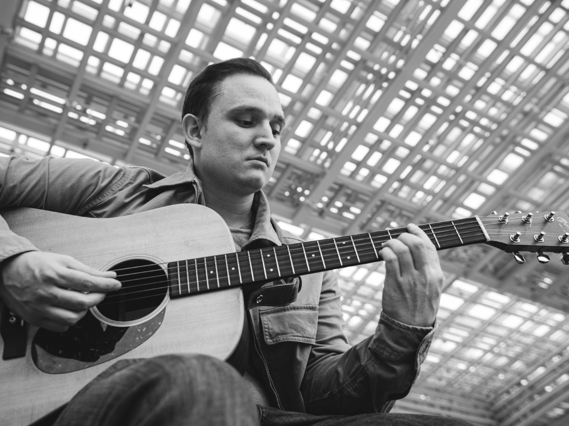 Country singer Kevin Smiley shares debut music “Paralyzed” [ Music ...