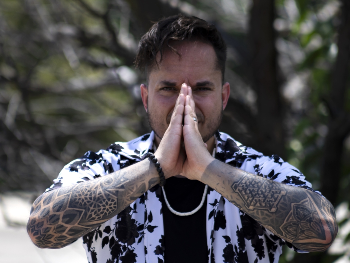 KWN’s EP ‘with all due respect’ is a sultry R&B standout – EARMILK