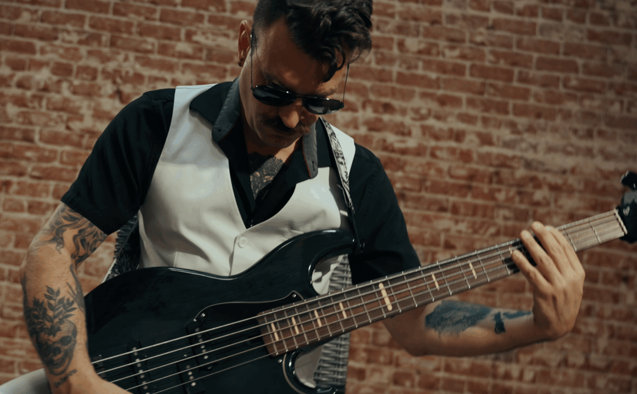 Simone Feroci establishes his towering presence in the world of bass ...