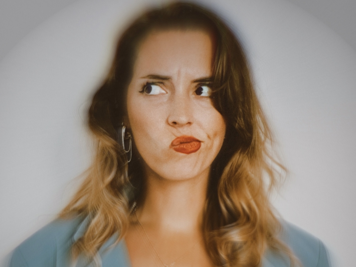 Elly Hopkins releases a raw emotion and timeless grit on her debut EP ...