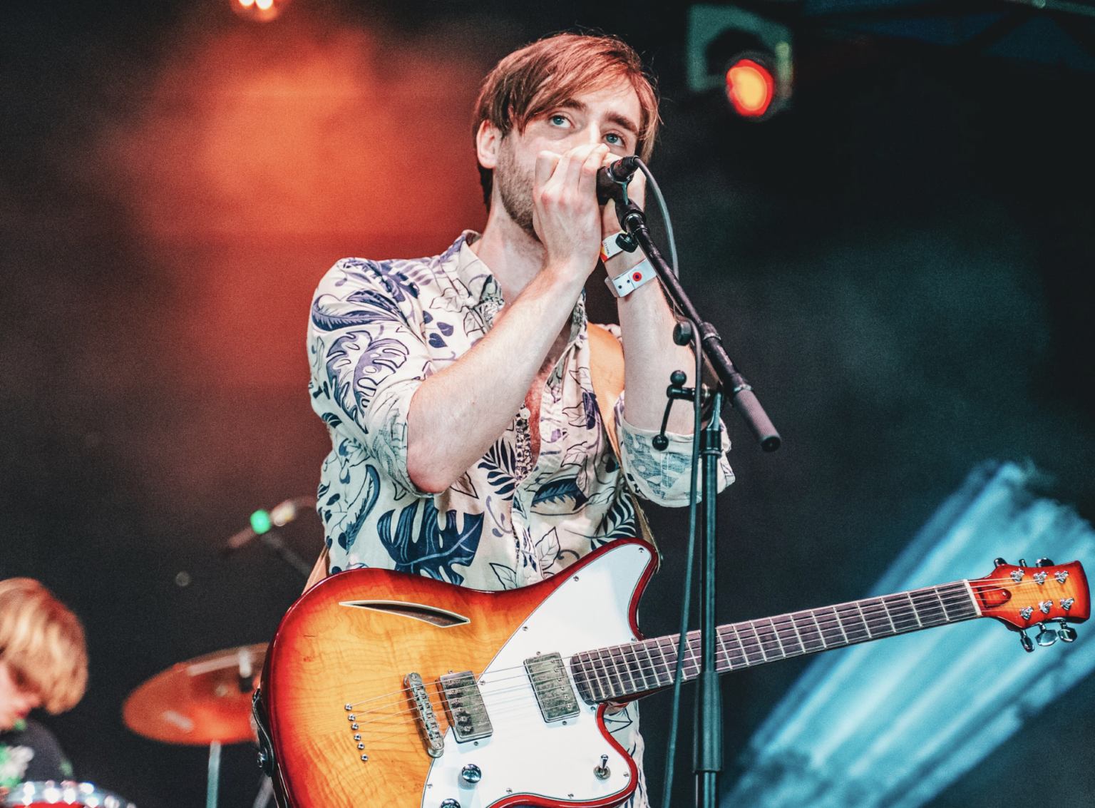 Isaac Neilson shares gritty offering “No Affection” – EARMILK